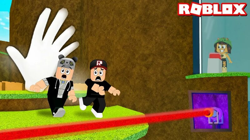 Monster Hand is After Us!! Finish the Course Without Getting Caught ...