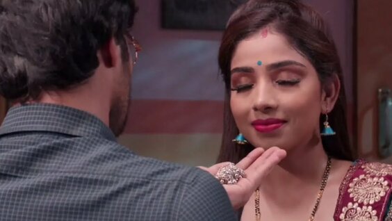 chinnar web series | rabbit web series | hot ayushi jaiswal | hot ...