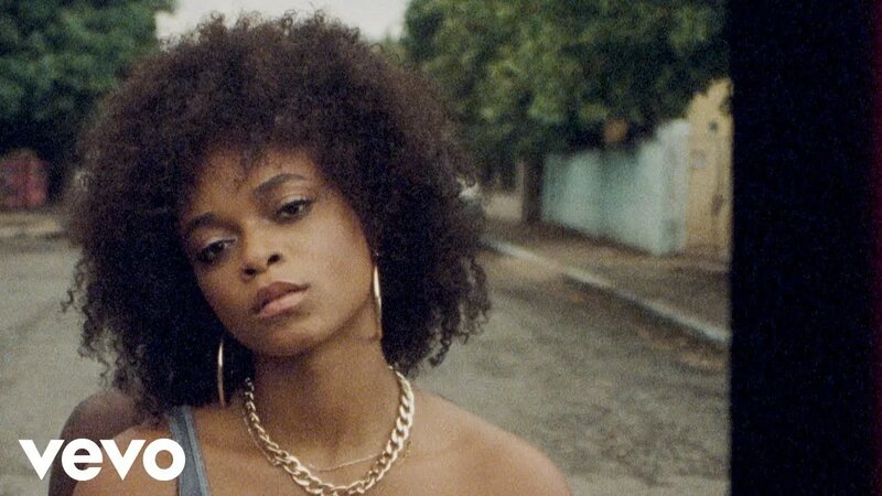 Lila Iké - I Spy (Official Video)