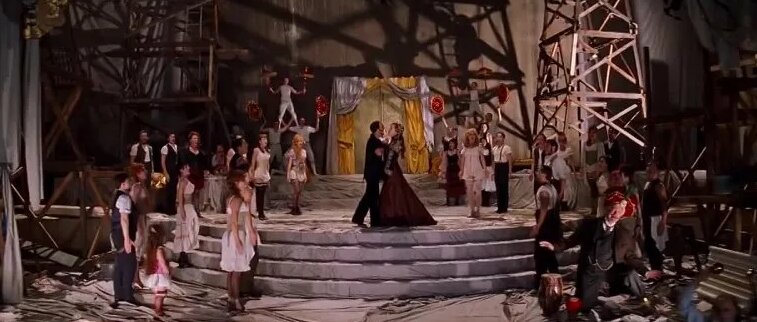 The Show Must Go On (Queen) - Moulin Rouge — Видео от Олег Шиманский ...