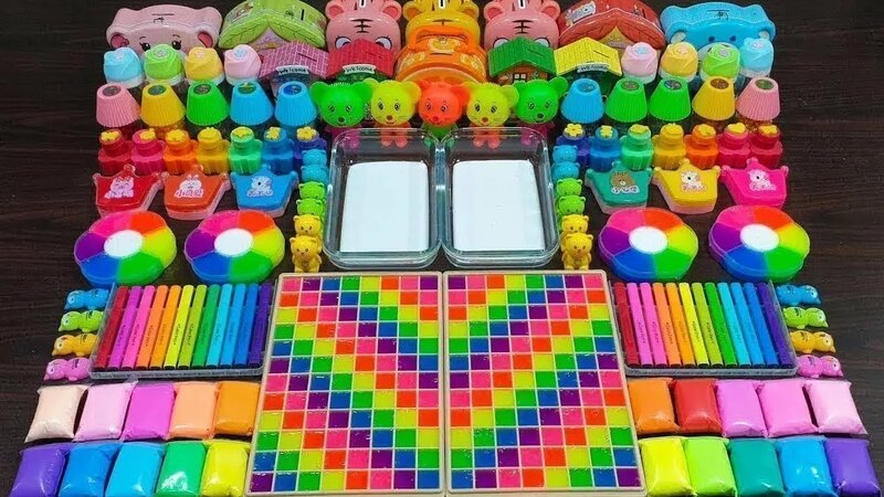 Rainbow slime ! Mixing random things into store-bought slime ! Enjoy ...