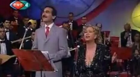 Bedia Akartürk & Mehmet Seske - Eyvanına Vardım (Canlı Performans, TRT ...