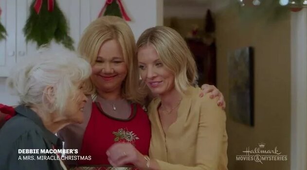 Preview - Debbie Macomber's A Mrs. Miracle Christmas - Hallmark Movies ...