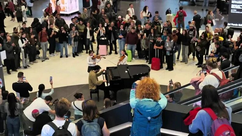 11 and 8-year old Prodigy Sisters play Vivaldi Winter with me!_youtube ...