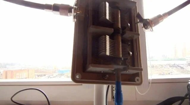 Самодельная антенна "магнитная рамка" (magnetic-loop antenna ...