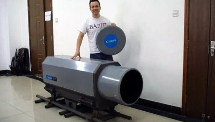 Видео 5200mm Canon Lens World's MOST powerful Super telephoto EF FD ...