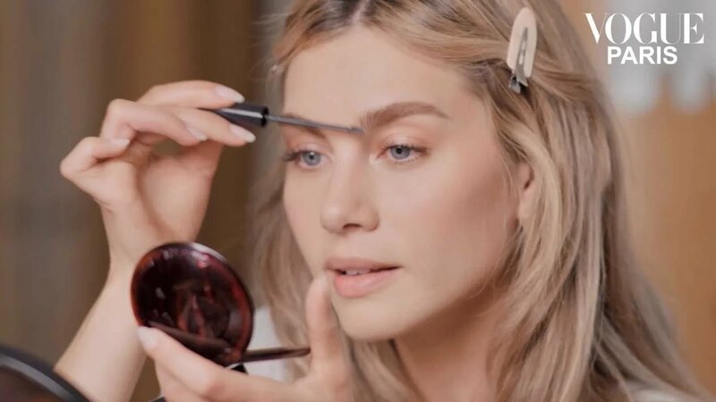 Comment calquer le make-up naturel d'une Parisienne en 10 minutes ...