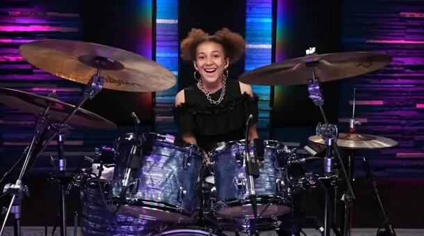 Nandi Bushell Performs "Caravan" – смотреть видео онлайн в Моем Мире ...