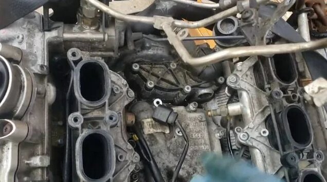 Audi 3.2 FSI upper timing part 2: Check Valves. - Смотреть онлайн в ...