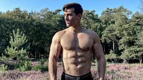 Shredded and Handsome Male Model LEVY VAN Wilgen | Muscle Hunk ...