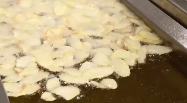 Normit potato chips fryer / Процесс производства чипсов - Смотреть ...