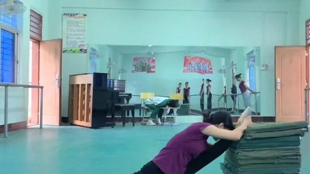 Extremely stretching in rhythmic gymnastics.Flexibility Stretches ...