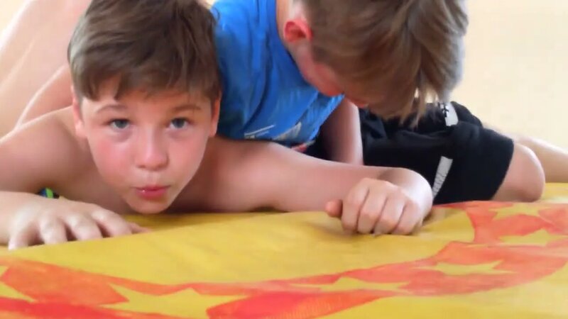 Jannik vs Max + Chris - Watch online in Yandex video search