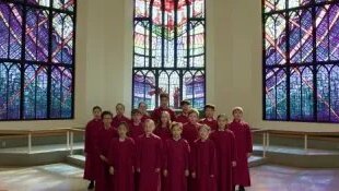 bbno$ - two (official music video) - Смотреть онлайн в поиске Яндекса ...