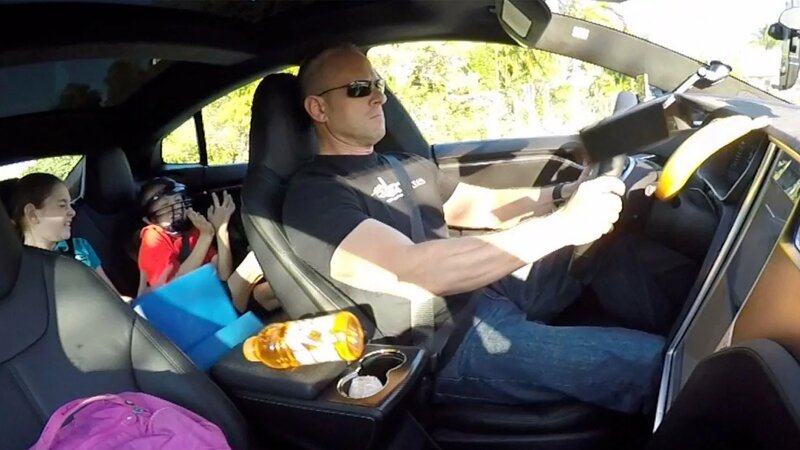 Tesla Model S P85D Insane Mode Flying Loose Items in Slow Motion ...