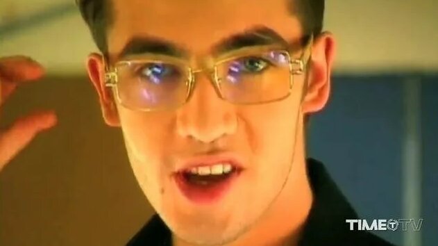 O-Zone - Dragostea Din Tei [Official Video].mp4 - Смотреть онлайн в ...