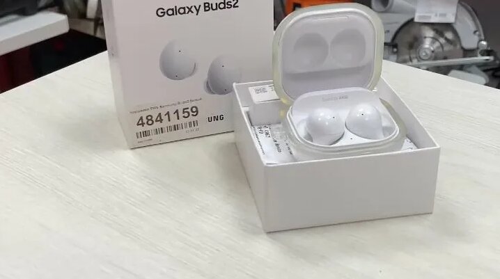 Беспроводные наушники Samsung Galaxy Buds 2 - Смотреть онлайн в поиске ...