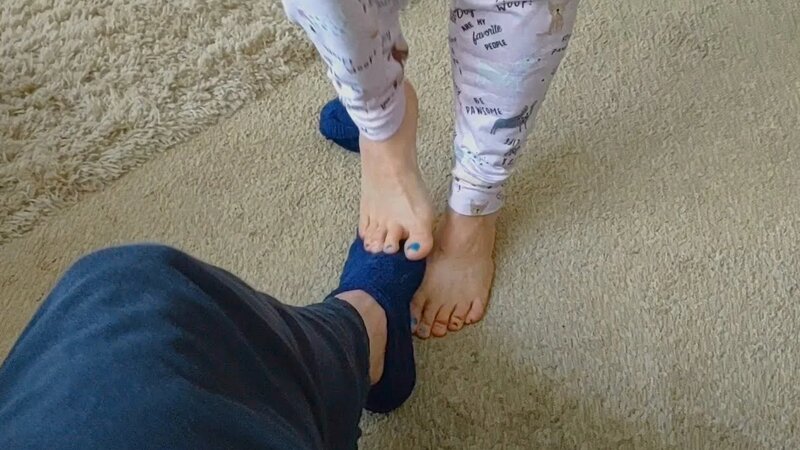 Rubbing your Feet FOOT Fetish - Yandex Video aramada çevrimiçi izle