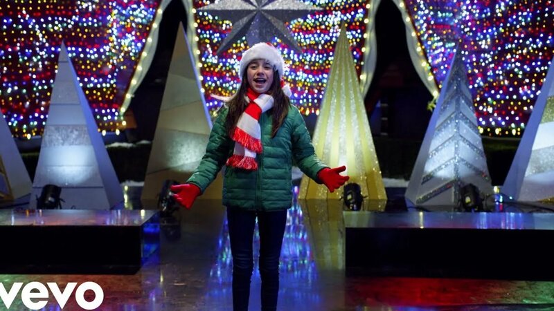 Scarlett Estevez - Christmas Again (Official Video | Disney+) - Yandex ...