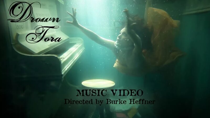 Drown, Tora Underwater music video in Aquarim & Noustube & Mermaid ...