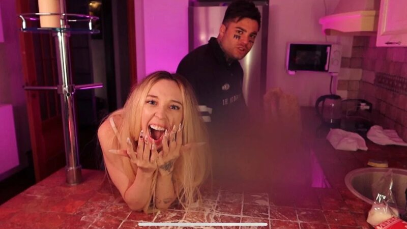 Фрося, fastik - Крамблкуки (Премьера клипа 2025) - Смотреть онлайн в поиске Яндекса по Видео