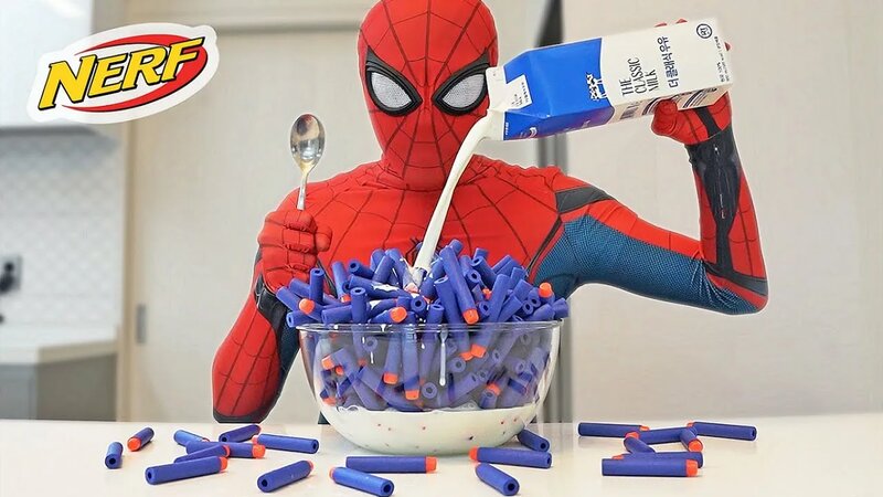 Spider Man Nerf Gun 1,000 Bullets Cereal || Spider-Man vs Bad Guy ...