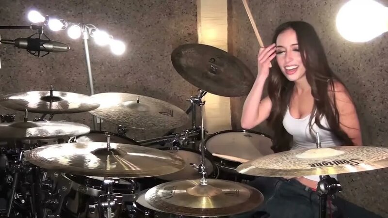 Шикарная барабанщица meytal cohen