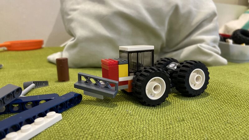 LEGO конструктор собираем трактор Ка-150ух от Егора - Смотреть онлайн в ...