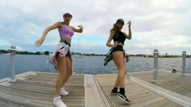 Девушки танцуют Shuffle | Танец ногами | Новое 2020 | Красивые девушки | Лучшие танцы Shuffle ...