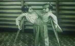 Конструктор красного цвета / Engineering red (реж. Андрей Е., 1993 ...