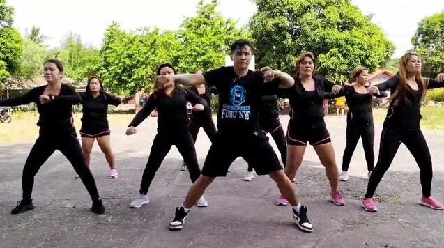 Phao - 2 Phut Hon (KAIZ Remix) | TikTok Vietnamese Music | Dance ...