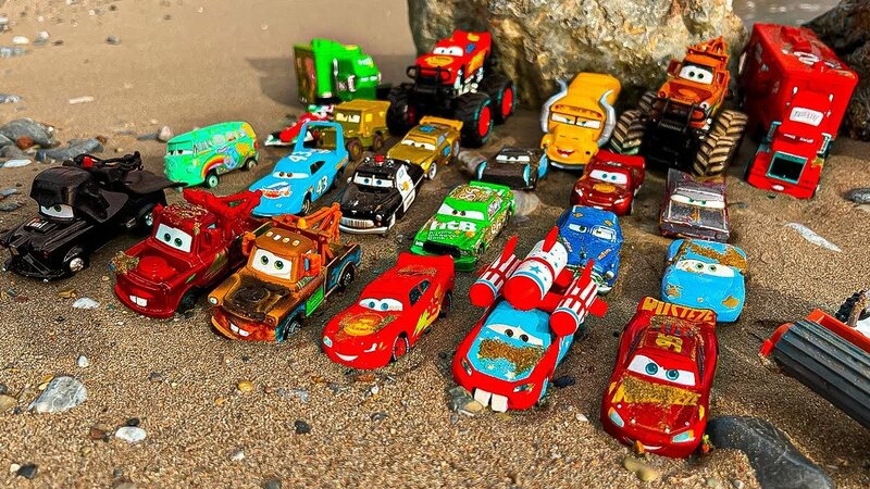 Disney Pixar Cars Falling into deep pool: Lightning McQueen, Dinoco ...