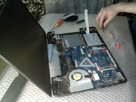 Как разобрать ноутбук. Разборка ноутбука Acer. How to Take Apart a ...