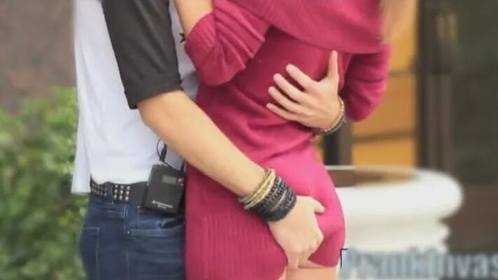 Видео Kissing Prank Compilation (GONE WILD) Kissing Pranks "TOP 3 ...