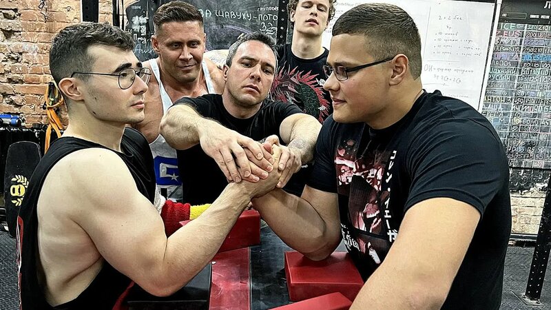 Schoolboy против akimbo 69 | армрестлинг битва 2023 - Смотреть онлайн в ...