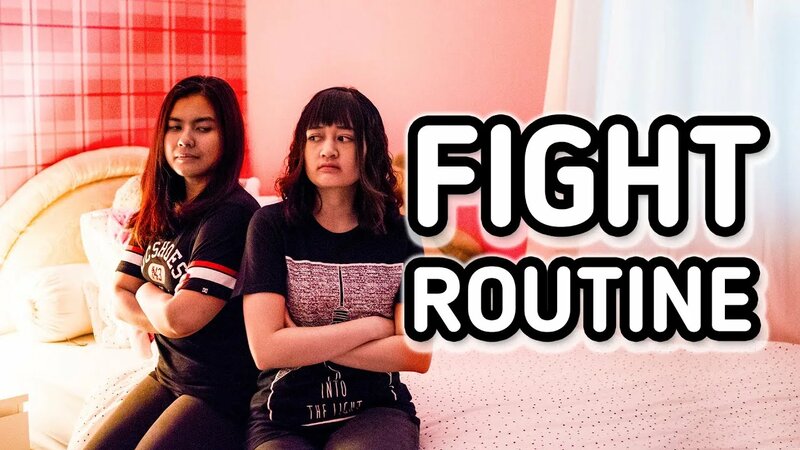 Sleepover Night Routine - Fighting Version - Смотреть онлайн в поиске ...