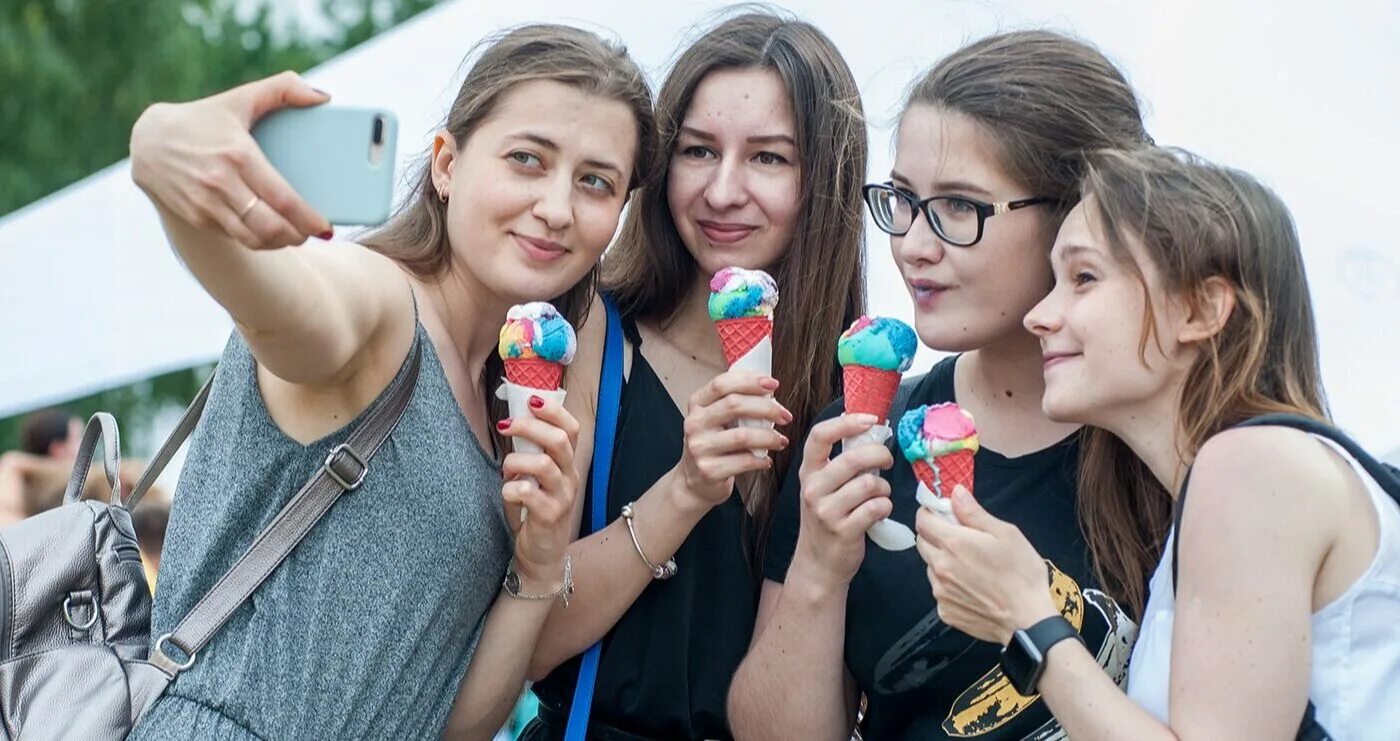 Молодежь Москвы (много фото) - viewsnap.ru