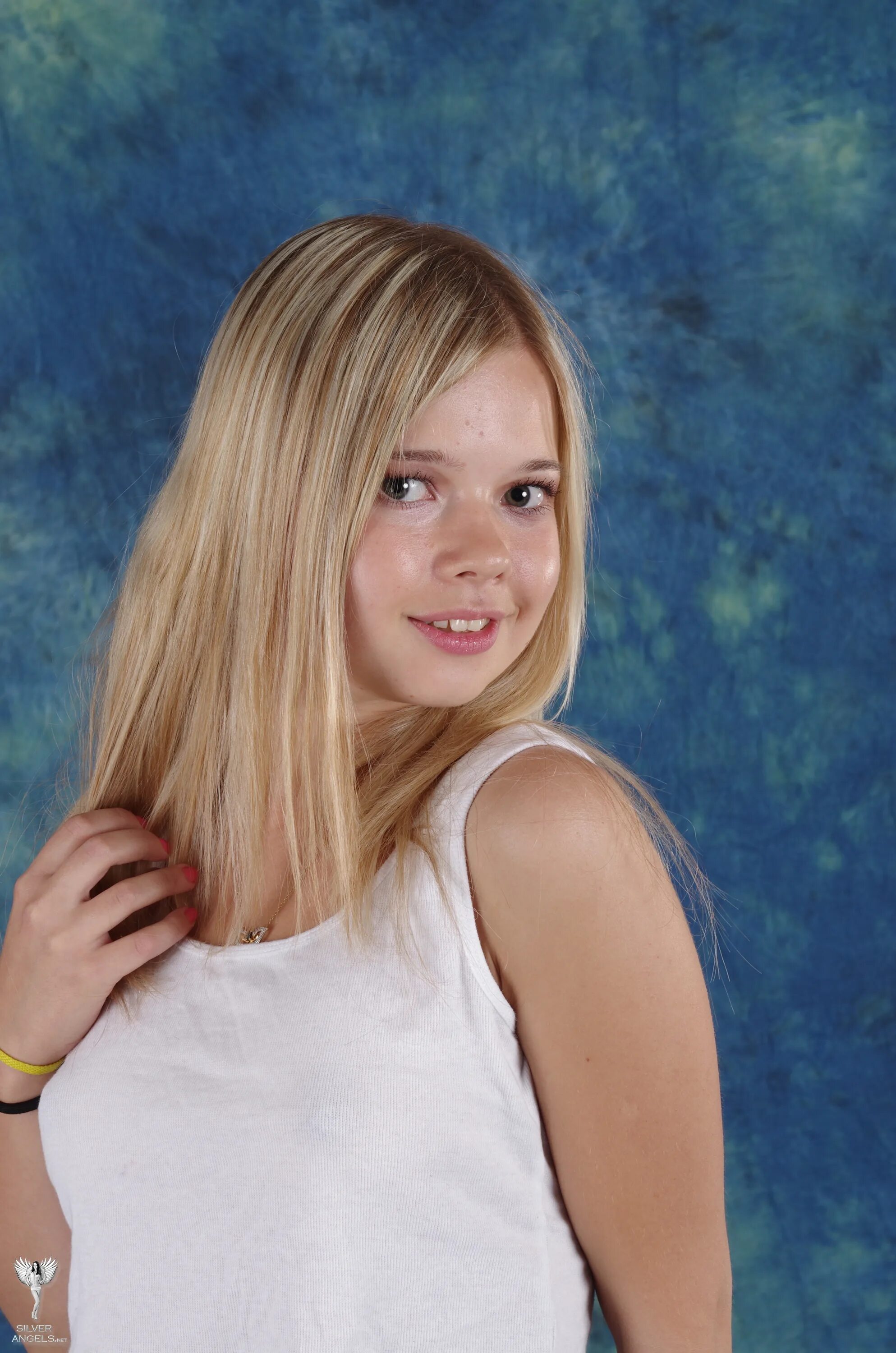 Модель marvelcharm