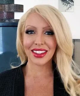 Alura Jenson Wiki, Bio, Age, Height, Weight, Net Worth, and Body Measurement - EroFound